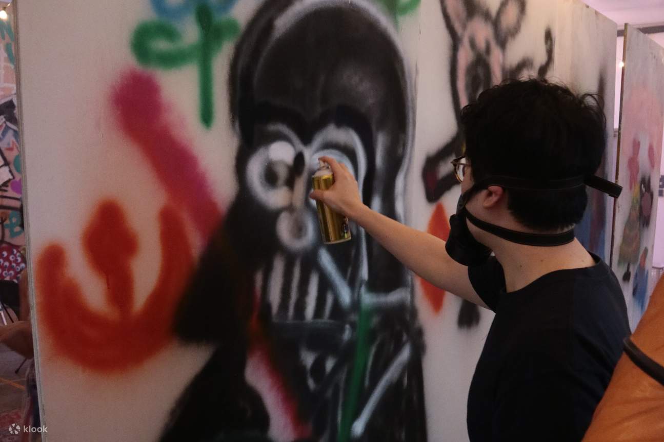 Graffiti Therapy Experience by Heaven Spot from Singapore - Klook